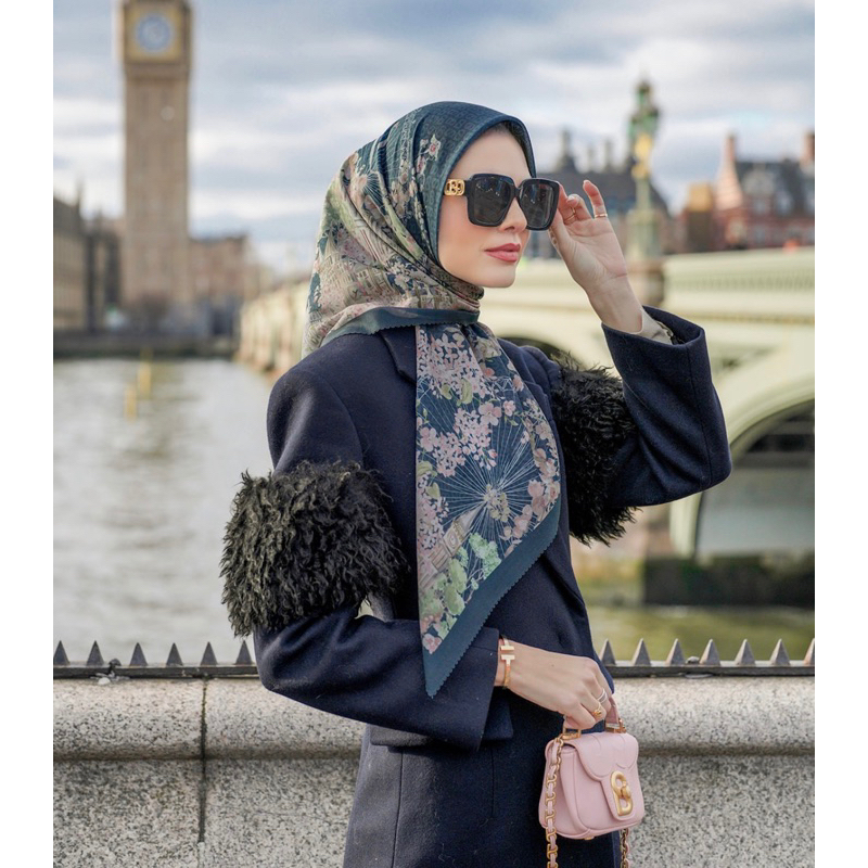 BUTTON SCARVES BRITISH 2 SERIES