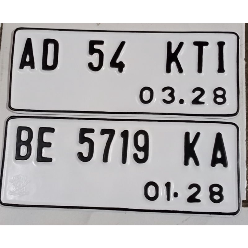 PLAT NOMOR MOTOR FONT TERBARU ASLI SAMSAT PAKE LOGO KORLANTAS PUTIH & HITAM